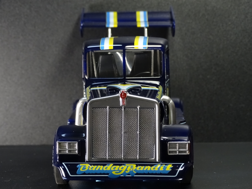TYRONE MALONE'S BANDAG BANDIT custom drag kenworth